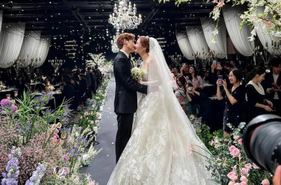 李多海婚礼「亲吻SE7EN」超甜！ 豪华宾客曝光SJ、BIGBANG都来了 _国华娱乐网